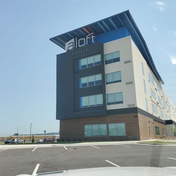 ALOFT NORTH KANSAS CITY - Updated October 2025 - 45 Photos & 19 Reviews ...