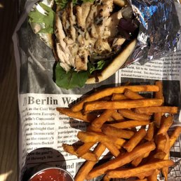 BATES BAR AND GRILL - 70 Photos & 96 Reviews - 2 Commercial St ...