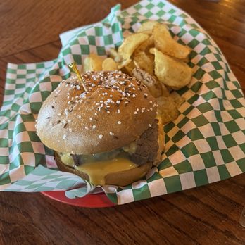 TINKER TAVERN - Updated December 2025 - 79 Photos & 43 Reviews - 7980 ...