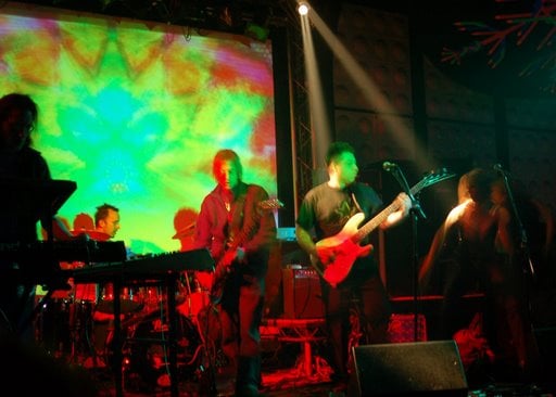 CLUB 85 - Updated April 2025 - 74 Whinbush Road, Hitchin, Hertfordshire ...