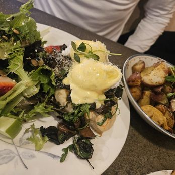 MAVEN - Updated December 2025 - 206 Photos & 124 Reviews - 1006 17 Ave ...