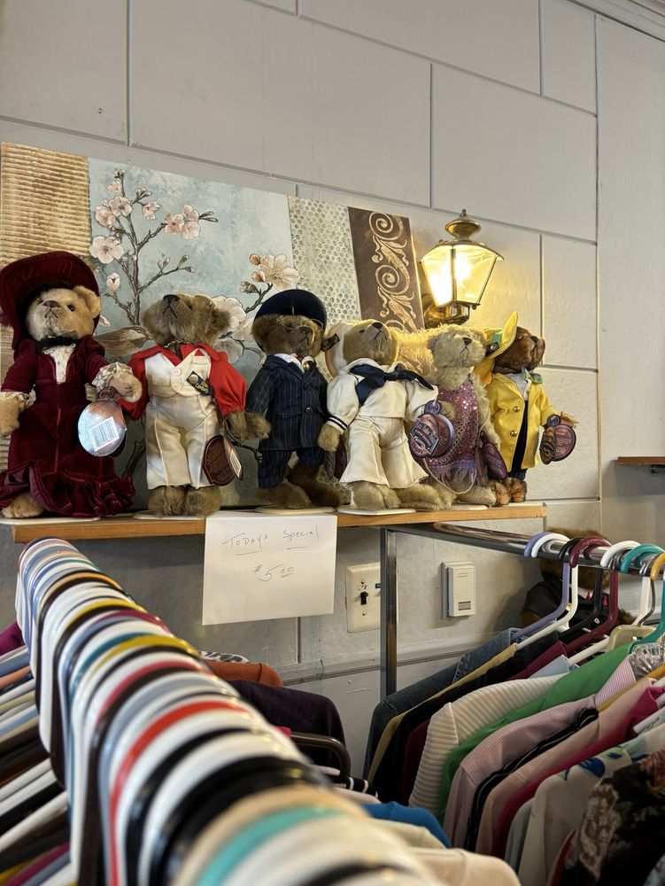 MAIN STREET THRIFT SHOP - Updated January 2026 - 107 Hortonville Main ...