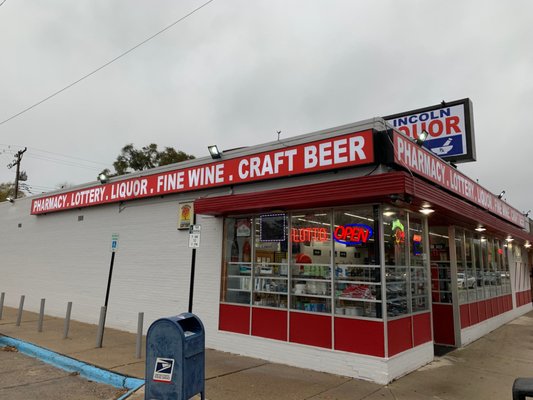 LINCOLN LIQUOR - Updated October 2025 - 14 Photos - 25901 Coolidge Hwy, Oak Park, Michigan ...