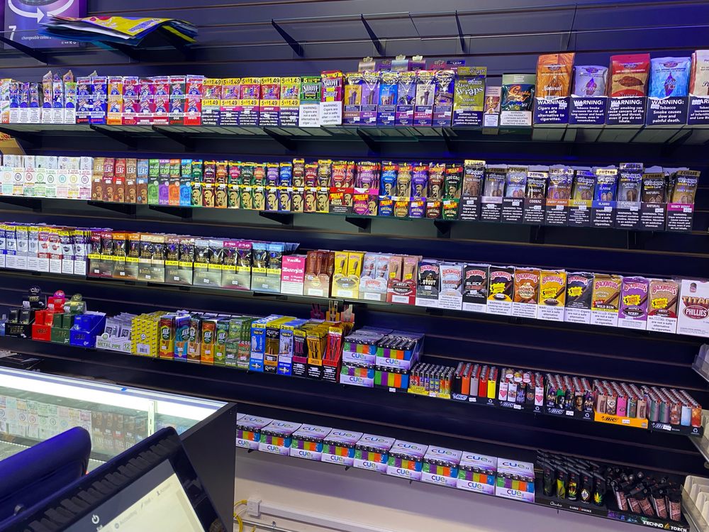 Smoke 4 Less, Colma | Roadtrippers