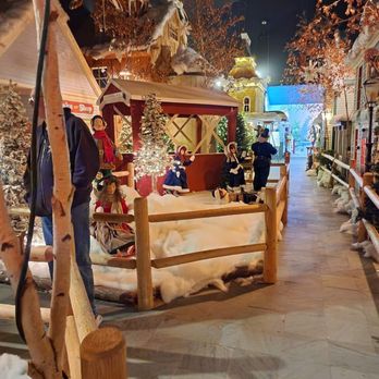 THE CHRISTMAS LOFT - Updated December 2025 - 131 Photos & 31 Reviews ...