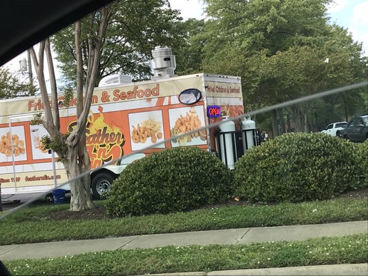 FEATHER-N-FIN - Updated October 2025 - 24 Photos & 16 Reviews - 2680 ...