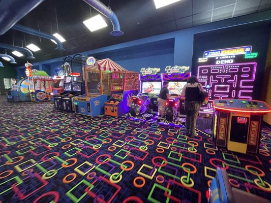 THE STRIKE ZONE - 53 Photos & 26 Reviews - 380 Millennium Blvd ...