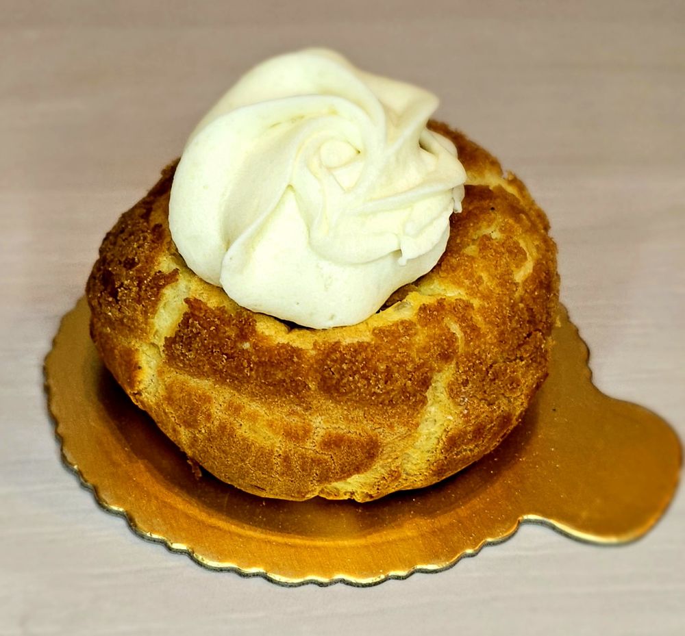 INDULGE CAFÉ AND BAKERY - Updated December 2025 - 11 Photos - 272 Main ...