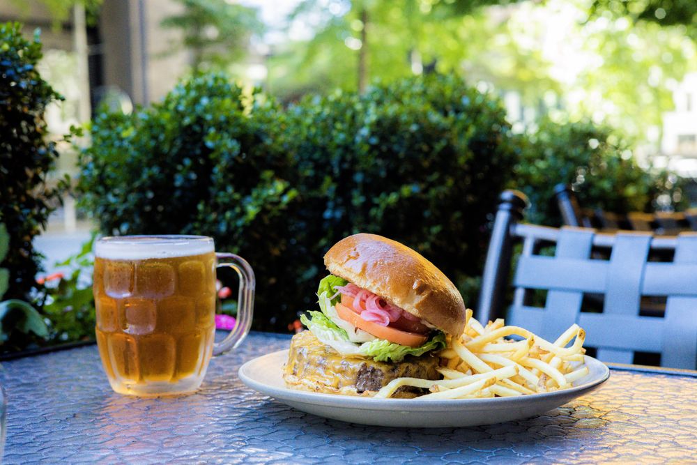 SHUCKERS OYSTER BAR - Updated August 2025 - 686 Photos & 627 Reviews ...