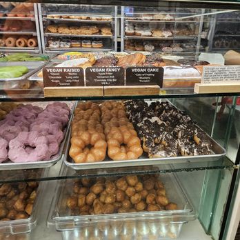 THE DONUTTERY - Updated August 2024 - 5267 Photos & 4933 Reviews - 17420 Beach Blvd, Huntington ...