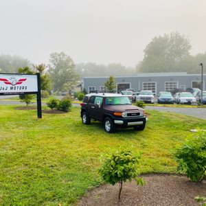 MERCEDES BENZ OF DANBURY - Updated December 2024 - 22 Photos & 29 ...