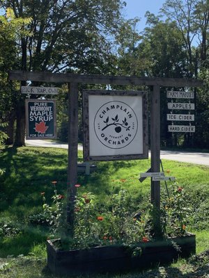 CHAMPLAIN ORCHARDS - Updated December 2025 - 94 Photos & 13 Reviews - 3597 VT Rte 74 W, Shoreham ...