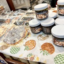 DORIS ITALIAN MARKET & BAKERY - Updated November 2024 - 431 Photos ...