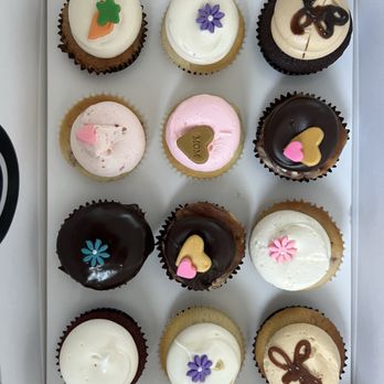 GEORGETOWN CUPCAKE - 3625 Photos & 4213 Reviews - 3301 M St NW ...