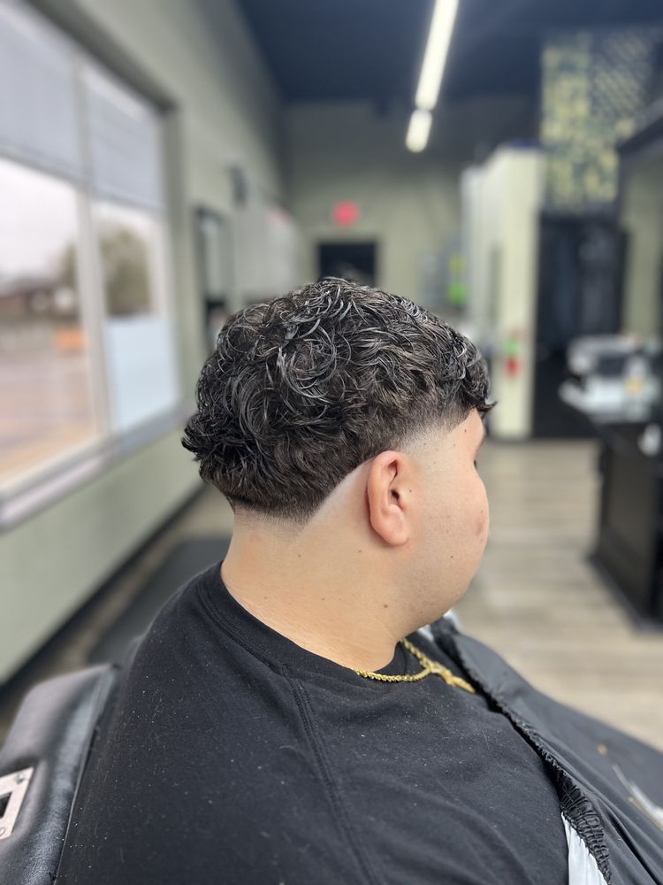 JUSTIN JACOB SALON - Updated May 2026 - 26 Photos - 35838 Dequindre Rd ...