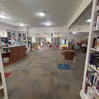 CARPINTERIA COMMUNITY LIBRARY - Updated December 2025 - 10 Photos & 13 ...