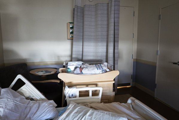 RENOWN REGIONAL MEDICAL CENTER - 161 Photos & 305 Reviews - 1155 Mill ...