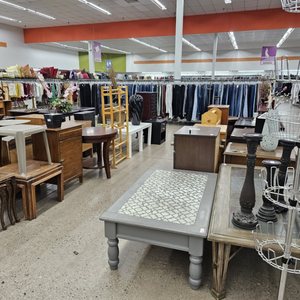 GOODWILL OF CENTRAL ARIZONA - Updated June 2025 - 21 Photos & 18 ...