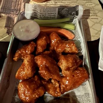 EMERALD LOOP - Updated October 2025 - 604 Photos & 700 Reviews - 216 N ...