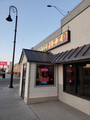 EMPIRE STATE PIZZA - Updated April 2024 - 75 Photos & 101 Reviews ...