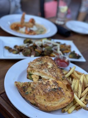 MUD BUGS A CAJUN JOINT - Updated July 2025 - 335 Photos & 321 Reviews ...