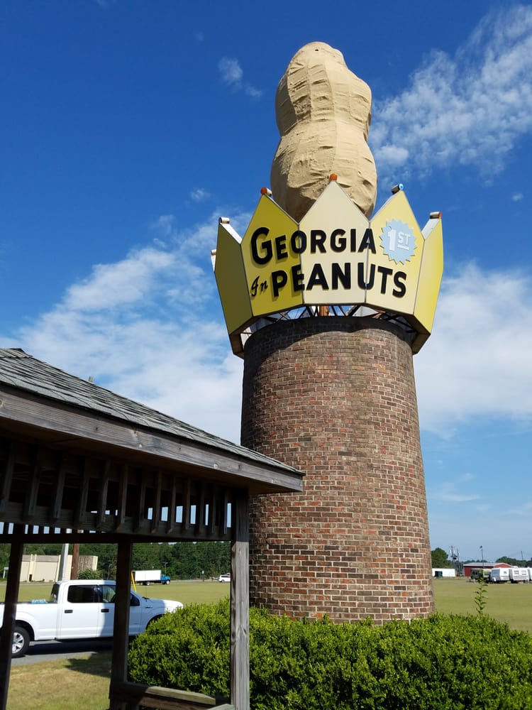 WORLD’S LARGEST PEANUT - CLOSED - 13 Photos - Highway 401, Ashburn, GA ...