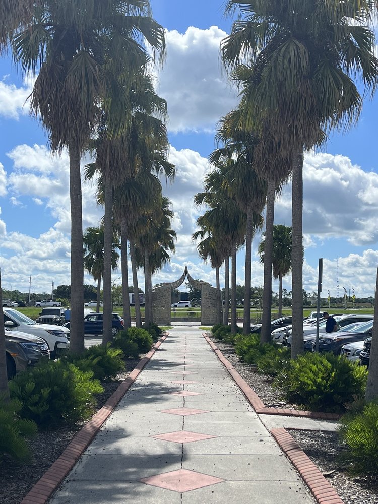 FRUITVILLE LIBRARY - Updated June 2024 - 100 Coburn Rd, Sarasota ...