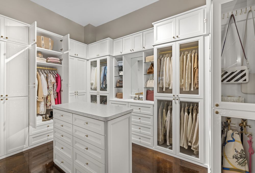 SAINT LOUIS CLOSET - Updated January 2026 - 78 Photos & 19 Reviews ...