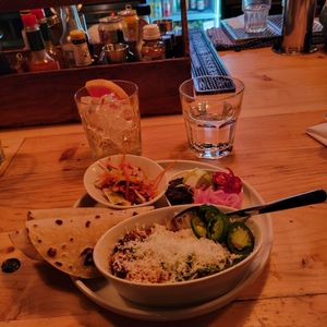 THE RABBIT HOLE - Updated December 2025 - 46 Photos & 40 Reviews - 208 ...