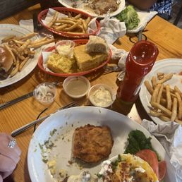 DESCANSO JUNCTION RESTAURANT - Updated July 2025 - 302 Photos & 391 ...