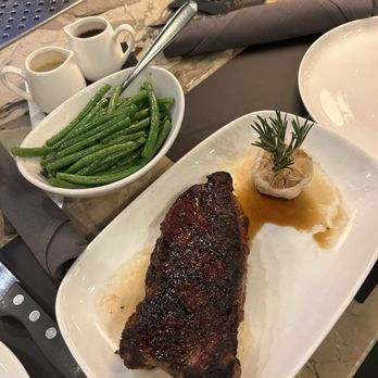 T BAR - Updated December 2025 - 90 Photos & 57 Reviews - 116 E 60th St ...