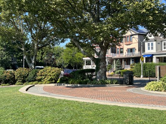 HAMILTON PARK - Updated September 2024 - 204 Photos & 38 Reviews - 773 ...