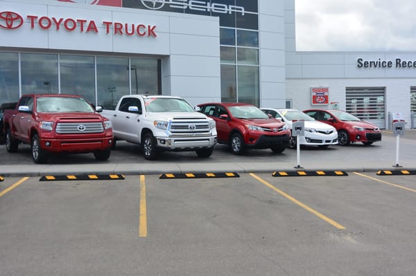 CHARLESGLEN TOYOTA - Updated January 2026 - 12 Photos & 33 Reviews ...