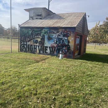 HIGHVIEW PARK - Updated July 2025 - 93 Photos - 7201 Outer Lp ...