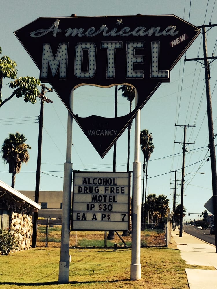 AMERICANA MOTEL - Updated December 2025 - 11 Photos - 130 S Beach Blvd ...