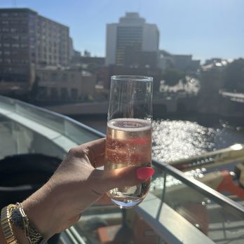 VAULT - Updated December 2025 - 91 Photos & 21 Reviews - 111 E Kilbourn ...