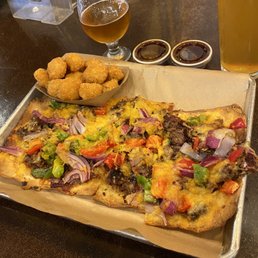 INTRINSIC SMOKEHOUSE & BREWERY - 515 Photos & 562 Reviews - 509 W State ...