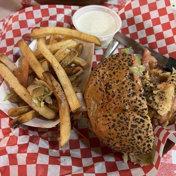 CHIP’S OLD FASHIONED HAMBURGERS - Updated November 2025 - 235 Photos ...