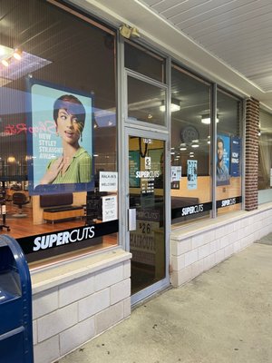 SUPERCUTS - Updated October 2025 - 19 Photos & 29 Reviews - 775 Route 1 ...