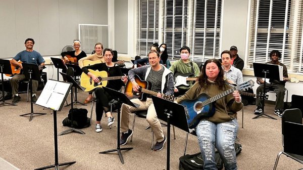 LOVE 2 PLAY GUITAR - PETE RISI - Updated July 2025 - 16 Photos & 33 ...