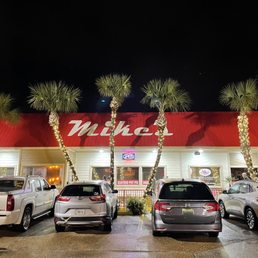 MIKE’S CAFE AND OYSTER BAR - Updated December 2025 - 379 Photos & 663 ...