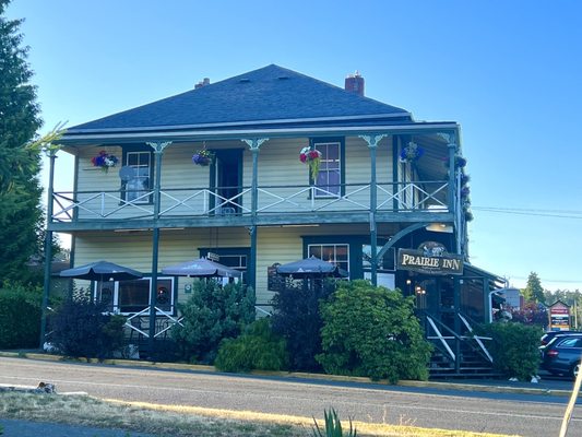 PRAIRIE INN NEIGHBOURHOOD PUB - Updated June 2024 - 19 Photos & 24 ...