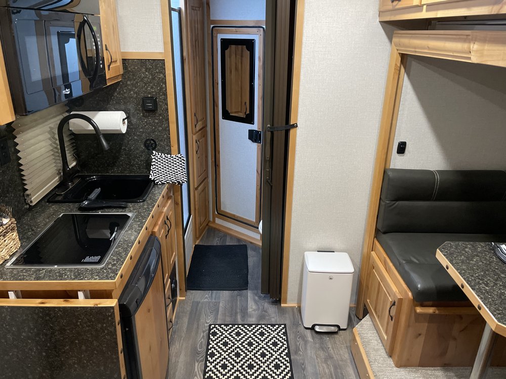 DOUBLE J TRAILERS - Updated January 2026 - 30191 OR-34, Albany, Oregon ...