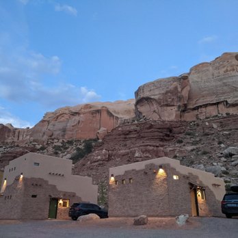 BLUFF DWELLINGS RESORT - Updated January 2025 - 97 Photos & 37 Reviews ...