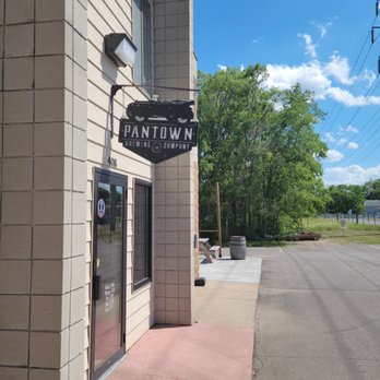 THE PANTOWN BREWING COMPANY - Updated August 2025 - 37 Photos & 22 ...