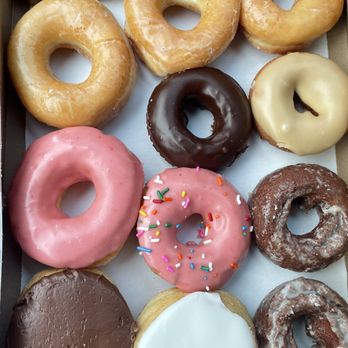 LONG’S BAKERY - Updated August 2024 - 561 Photos & 721 Reviews - 1453 N ...