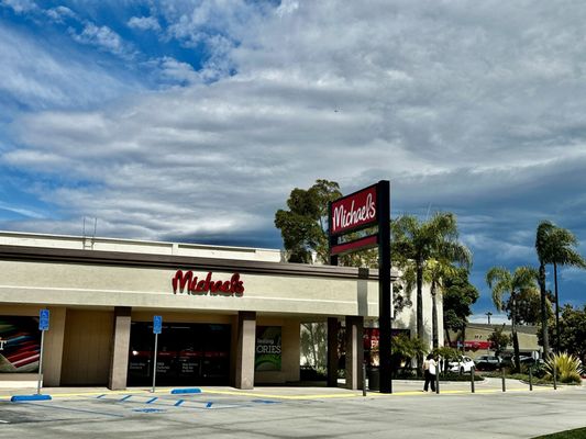 MICHAELS - Updated December 2025 - 108 Photos & 135 Reviews - 3994 ...