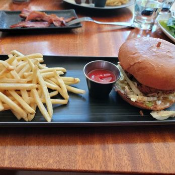 BARNDIVA - Updated 05/2025 - 1400 Photos & 1144 Reviews - 231 Center St ...