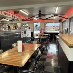 THE SNACK SHACK ON JOHNSON DRIVE - Updated December 2025 - 126 Photos ...