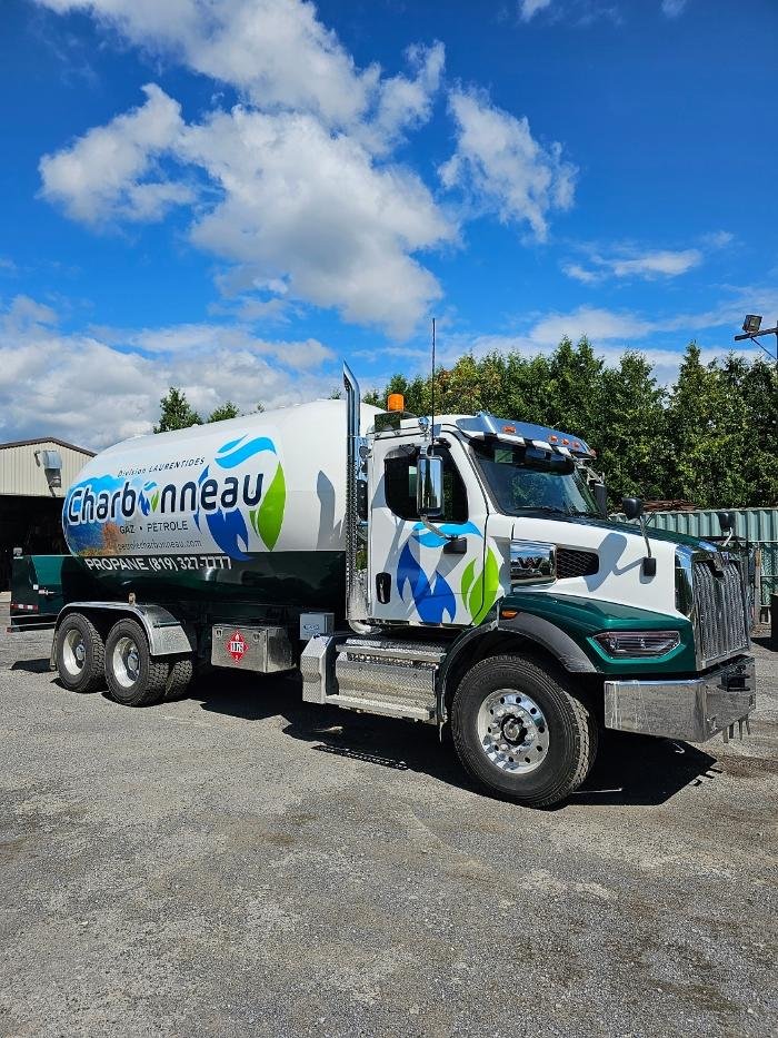 GAZ PÉTROLE CHARBONNEAU - Updated January 2025 - 35 Rue Brissette ...